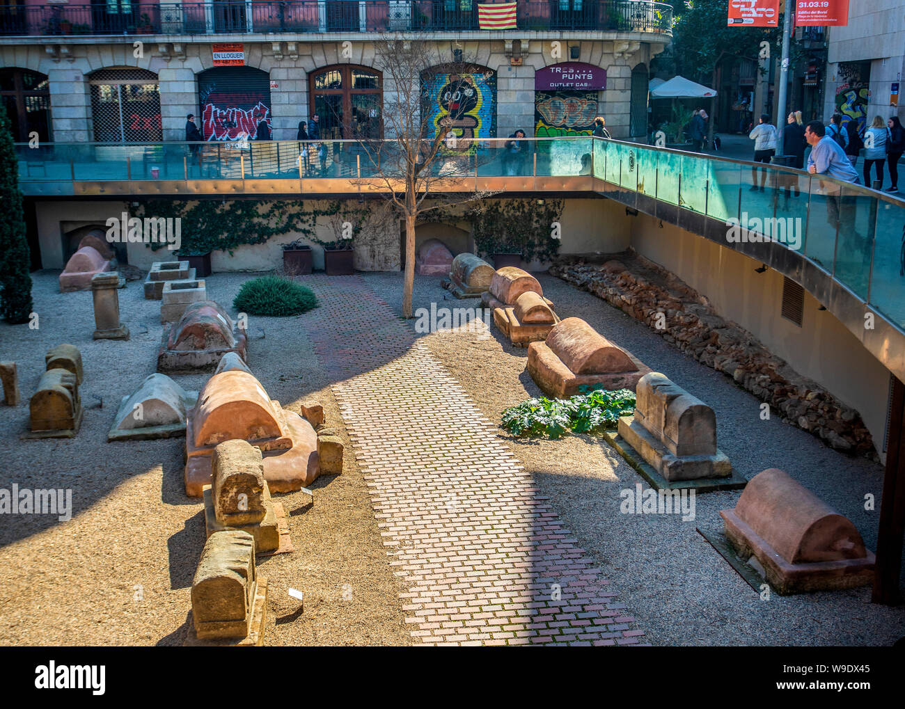 Roman sepulchral hi-res stock photography and images - Alamy