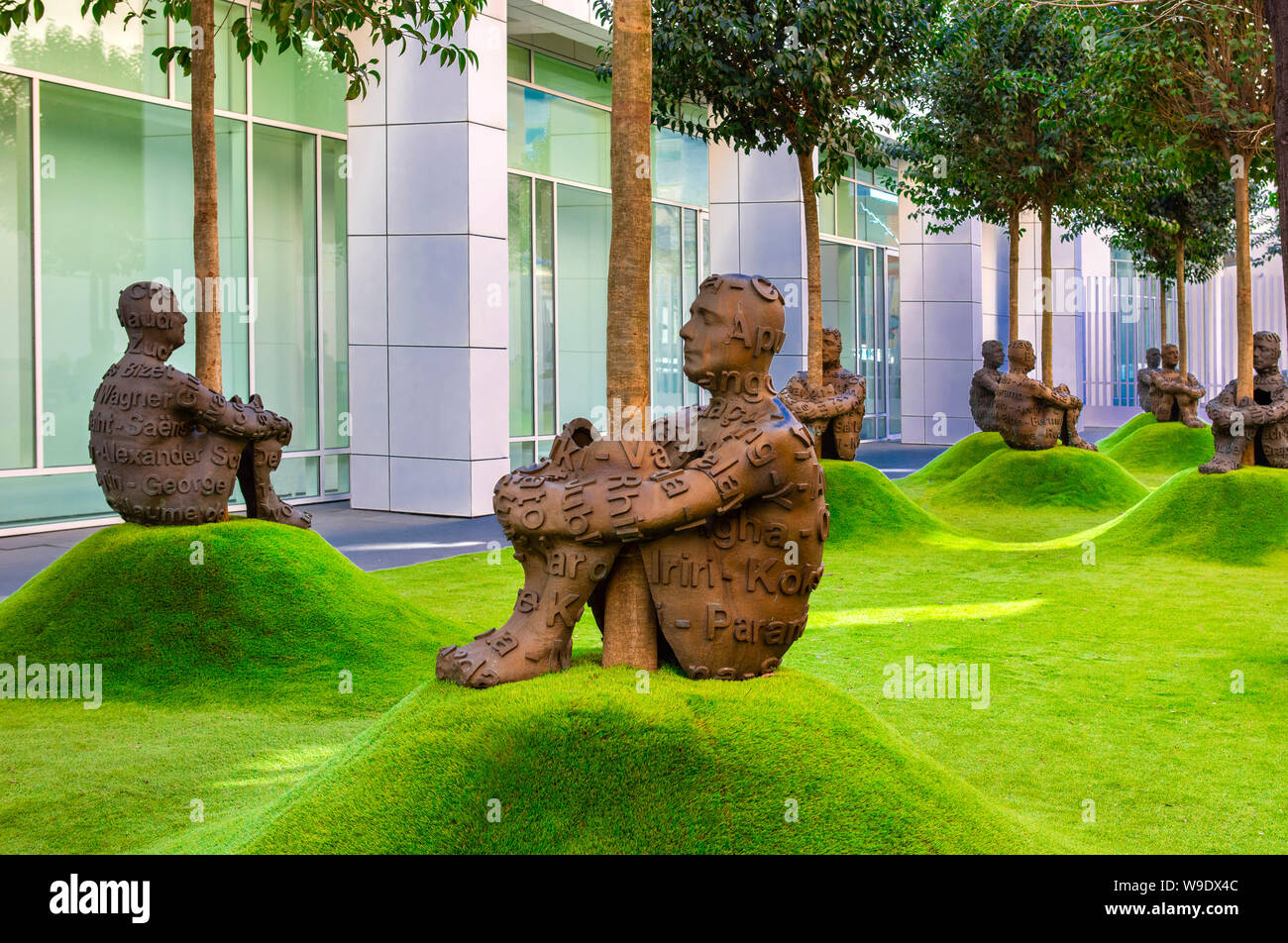 Jaume plensa sculptures tree hi-res stock photography and images - Alamy