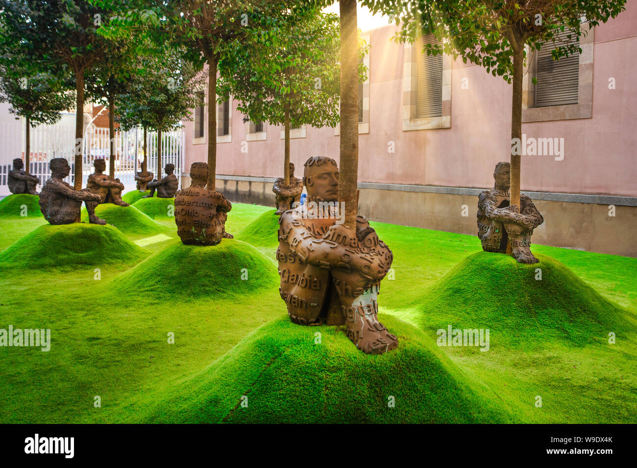 Jaume plensa sculptures tree hi-res stock photography and images - Alamy