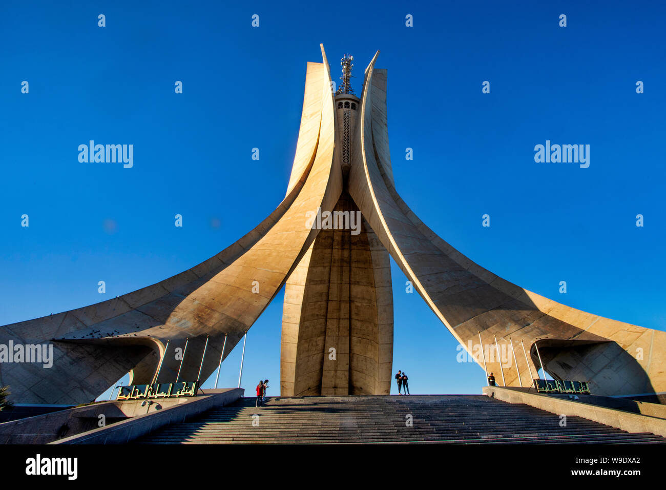 Martyrs memorial of algeria hi-res stock photography and images - Alamy