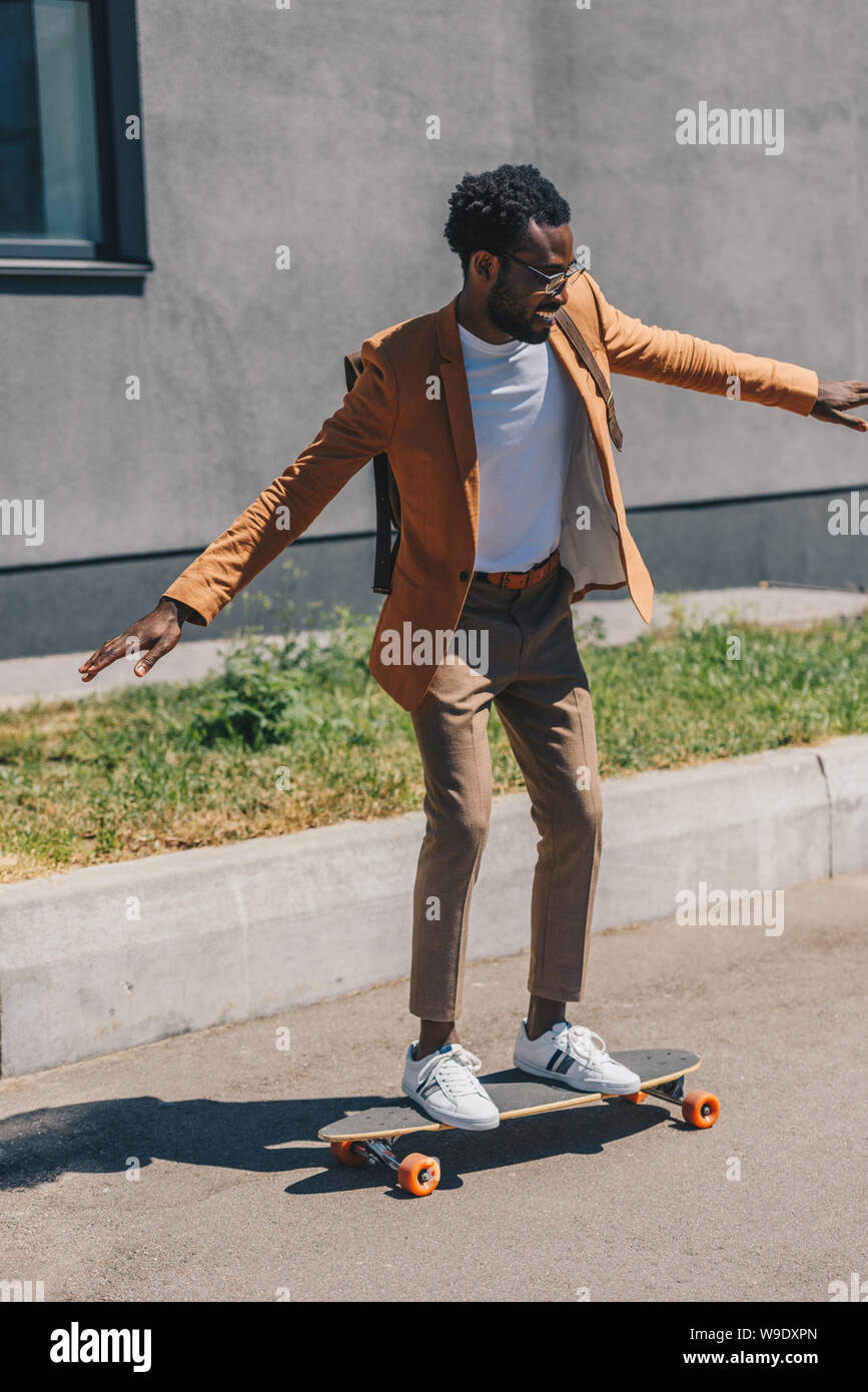 Longboard on grass hi-res stock photography and images - Alamy