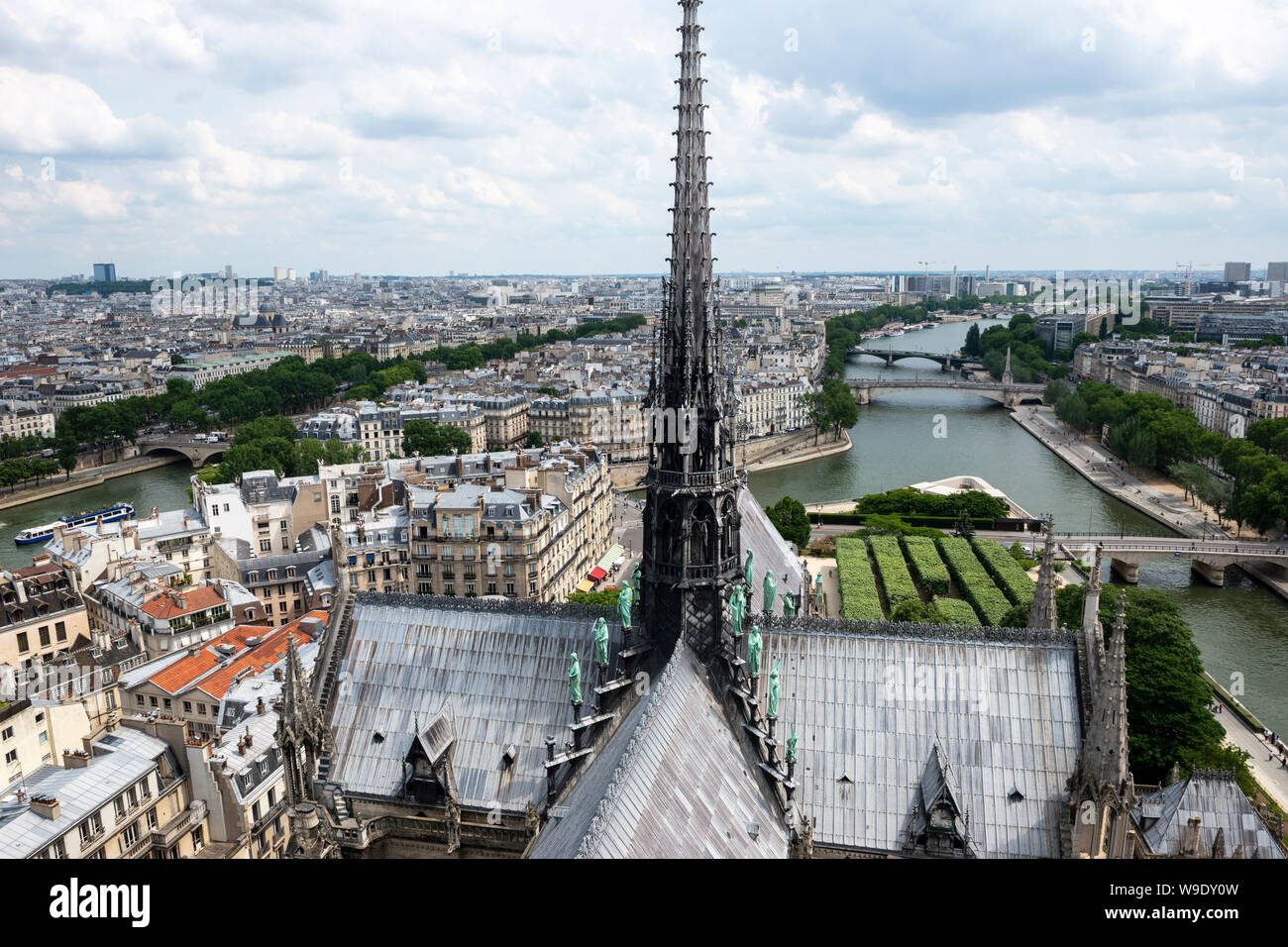 Notre dame cathedral paris aerial view hi-res stock photography and ...