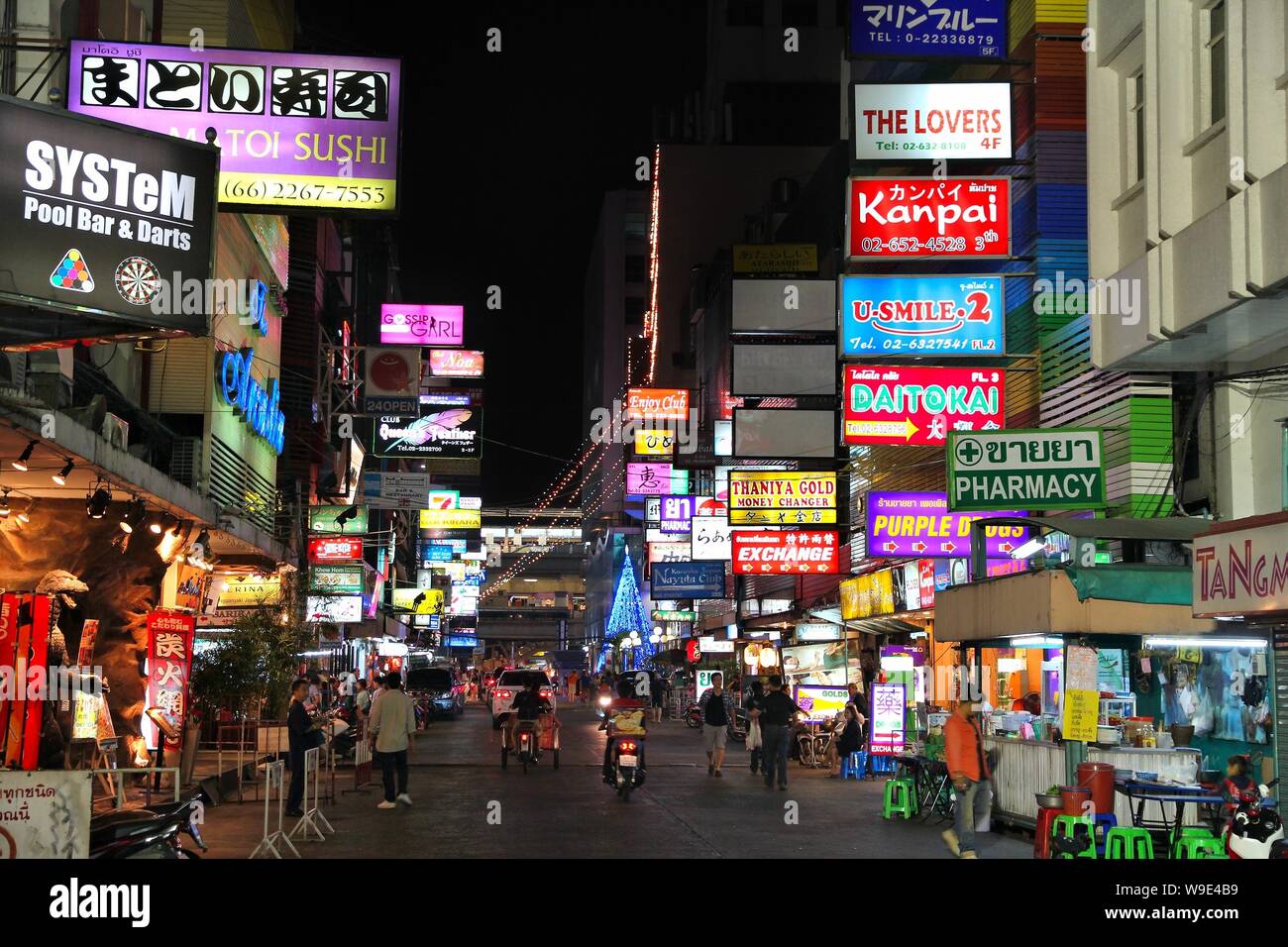 BANGKOK, THAILAND - DECEMBER 21, 2013: People visit Patpong in Bangkok ...
