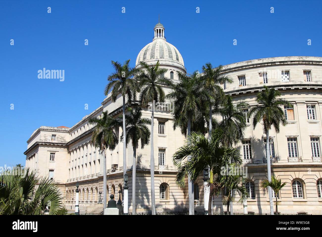 Havana Capitol in Cuba - government building. Classical architecture ...