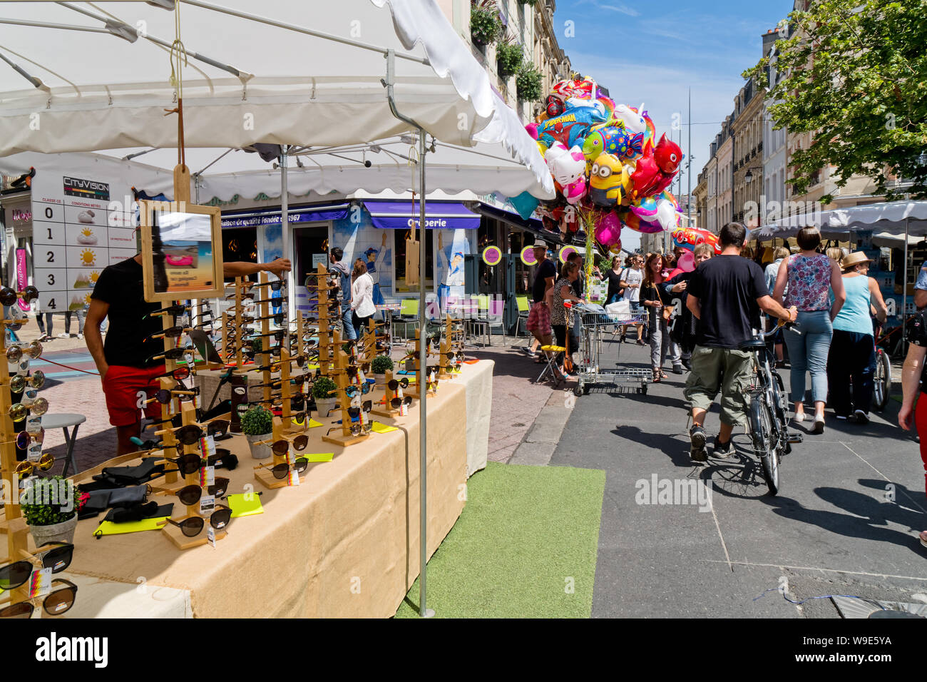 Cherbourg market hi-res stock photography and images - Alamy