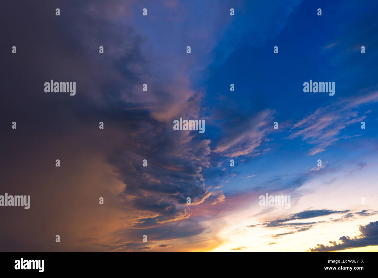 Before rainstorm hi-res stock photography and images - Alamy