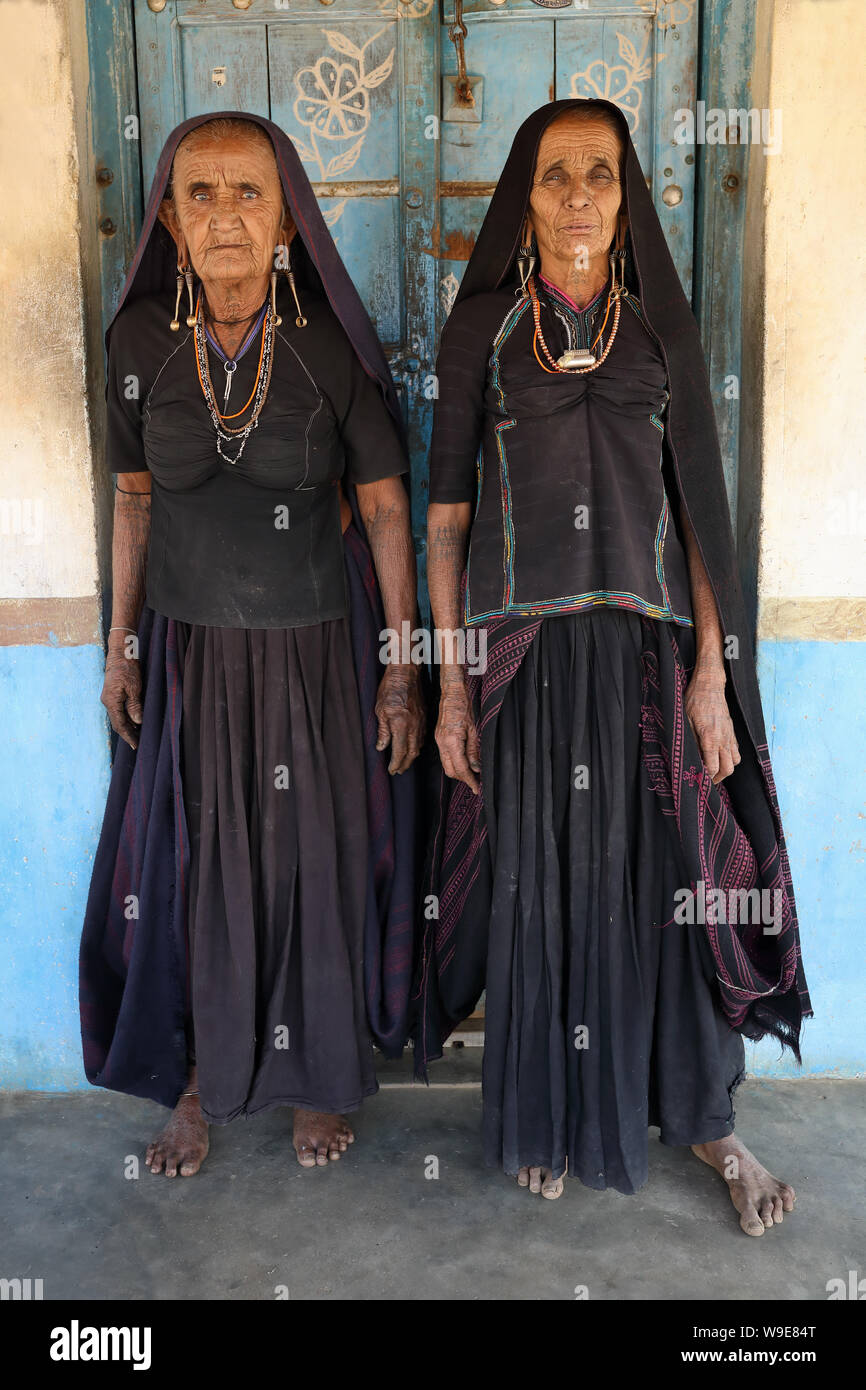 Rabari costume hi-res stock photography and images - Alamy