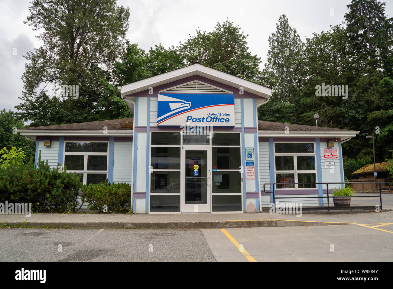 Post office exterior united states hi-res stock photography and images ...