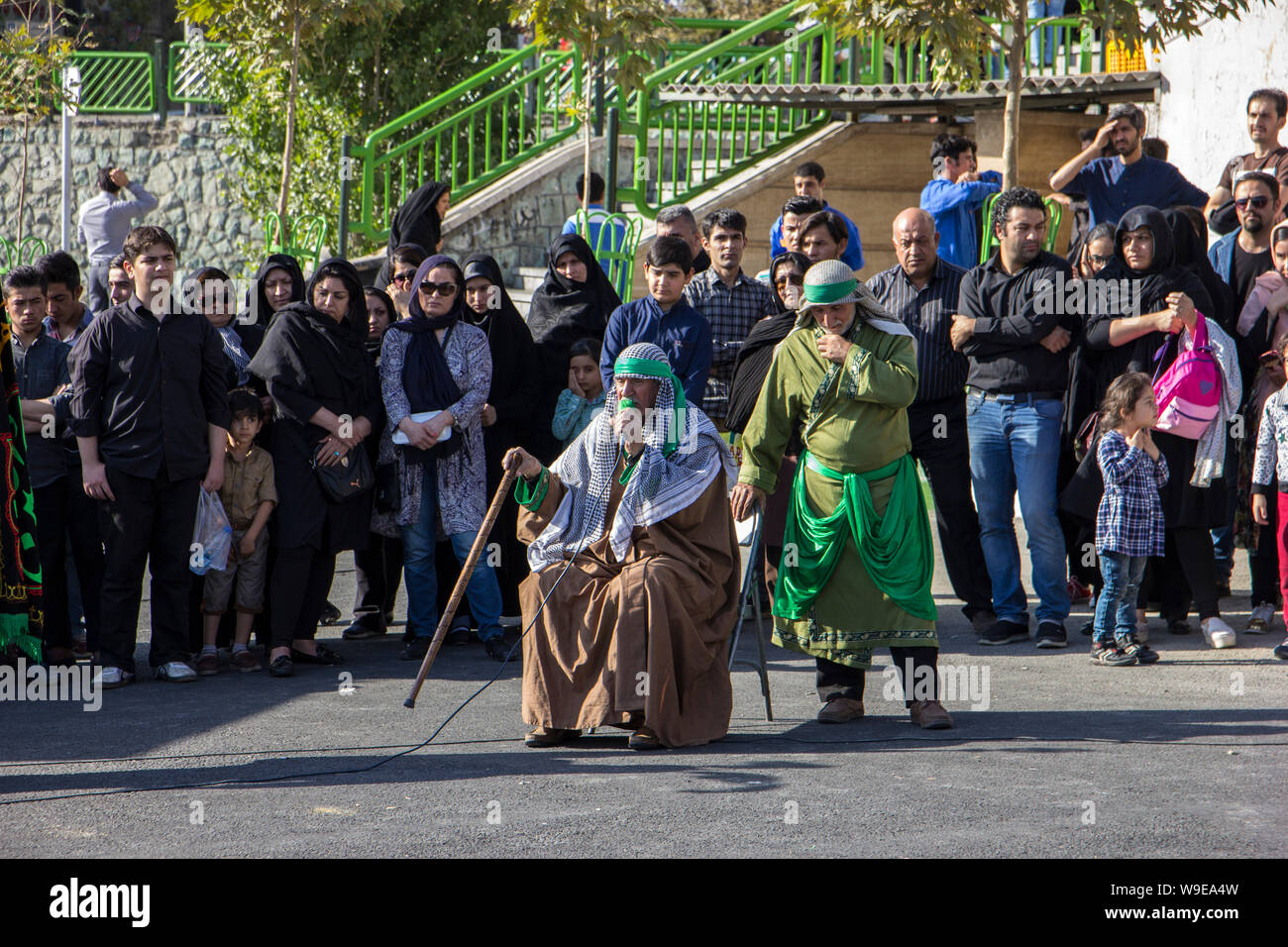 Shiites take to the streets during the holy month of Muharram to ...