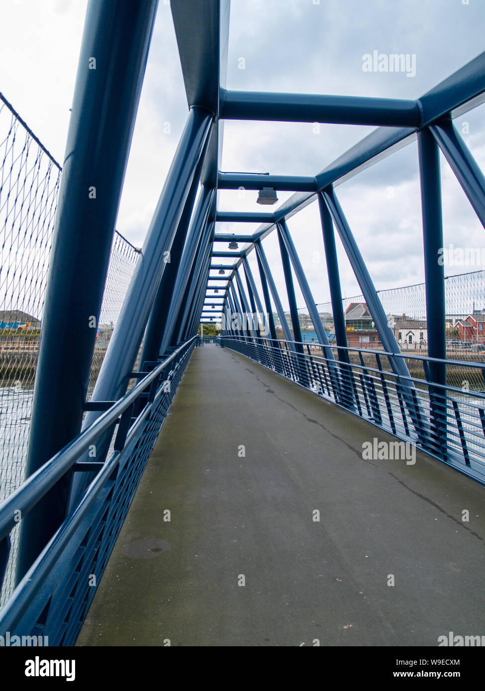 Tawe Barrage Bridge in Swansea August 2006. Swansea marina, Wales, UK ...
