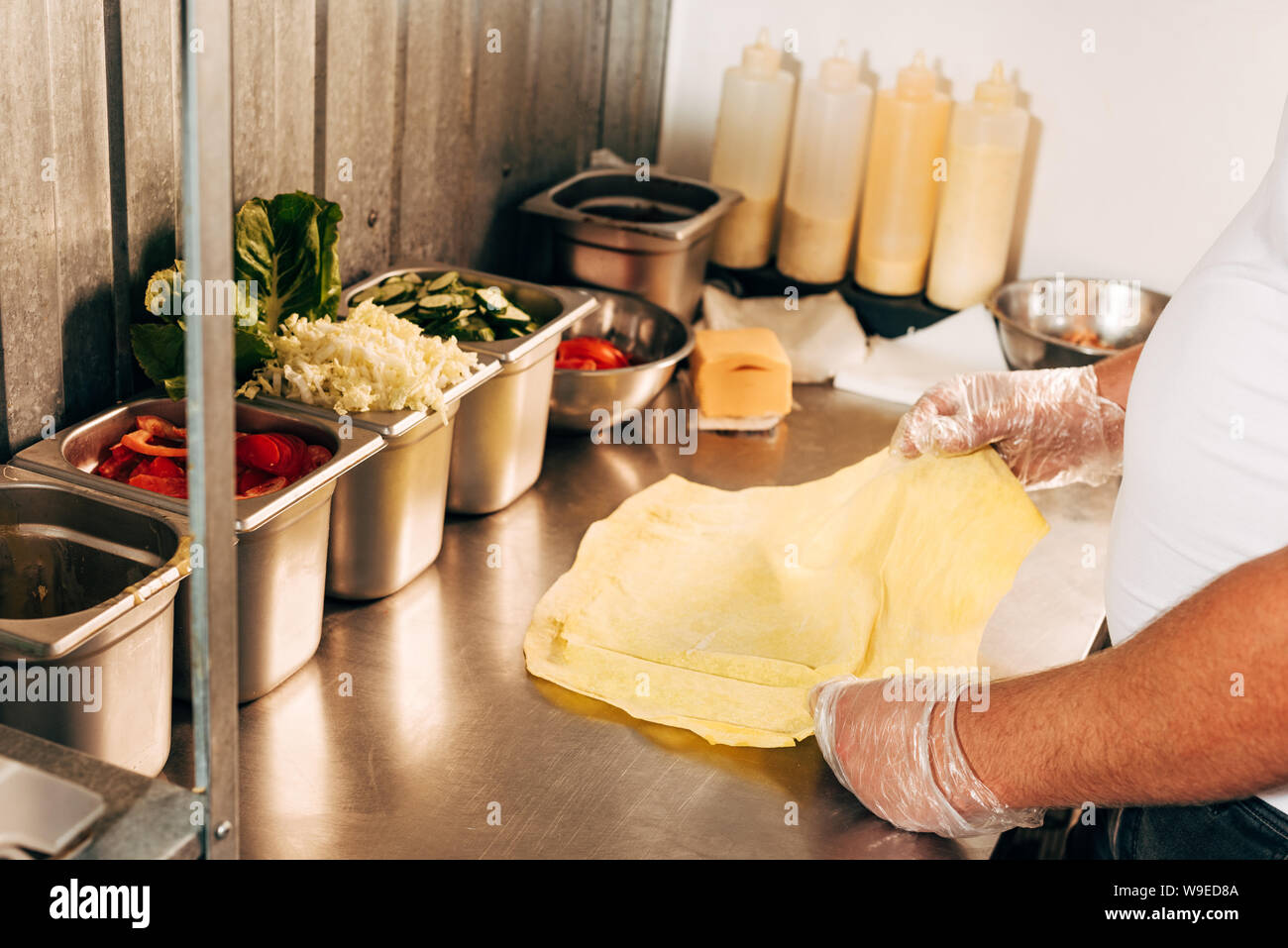 Small doner kebab hi-res stock photography and images - Alamy
