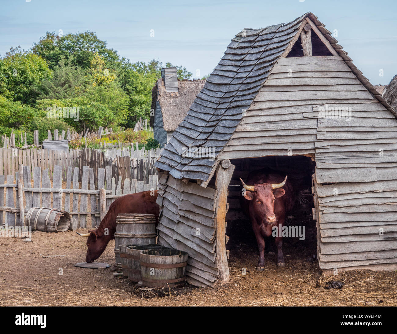 American colonial barn hi-res stock photography and images - Alamy