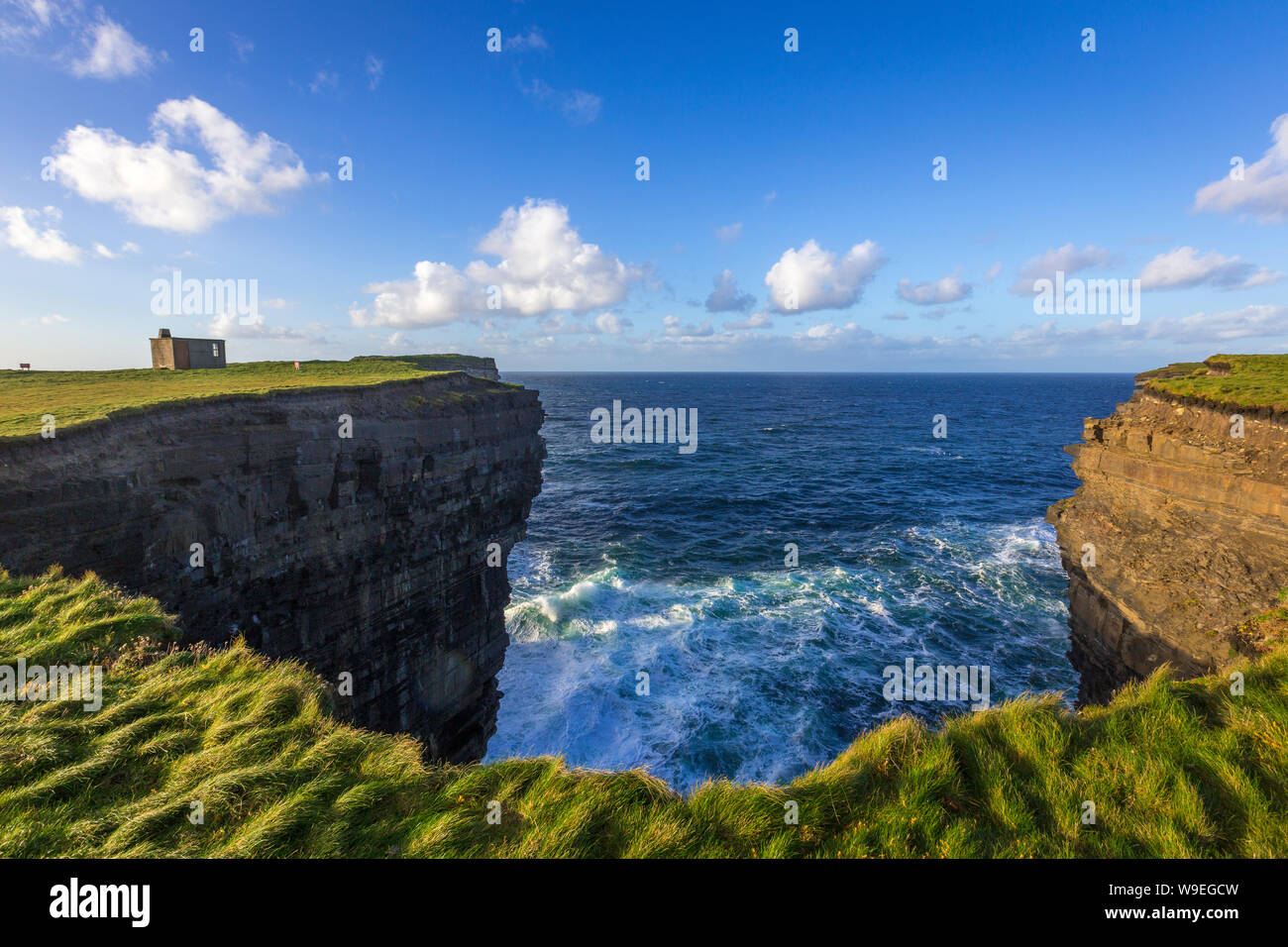Downpatrick head blowhole hi-res stock photography and images - Alamy