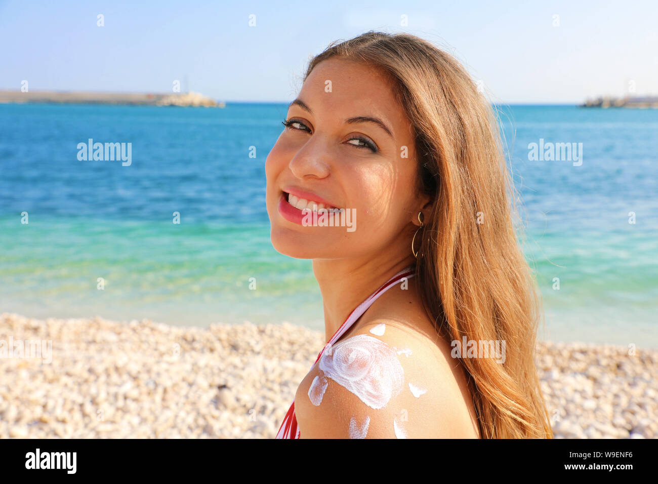 Body shape suntan female beautiful young hi-res stock photography and ...