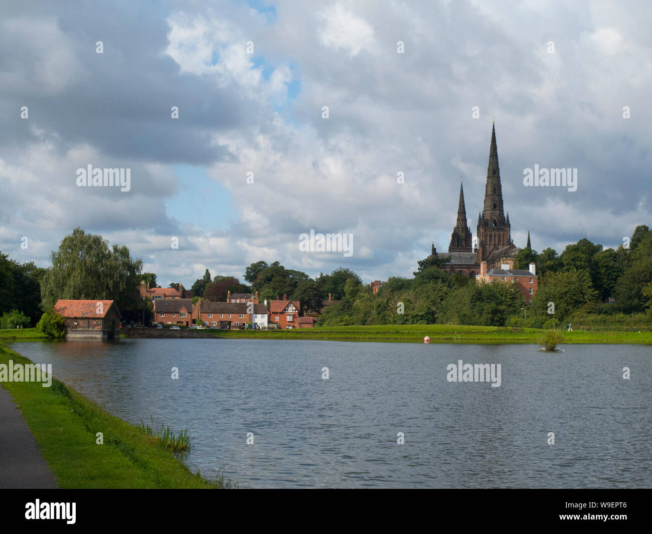 Lichfield cathedral hi-res stock photography and images - Alamy