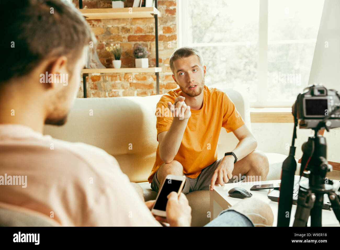 Two person interview record hi-res stock photography and images - Alamy