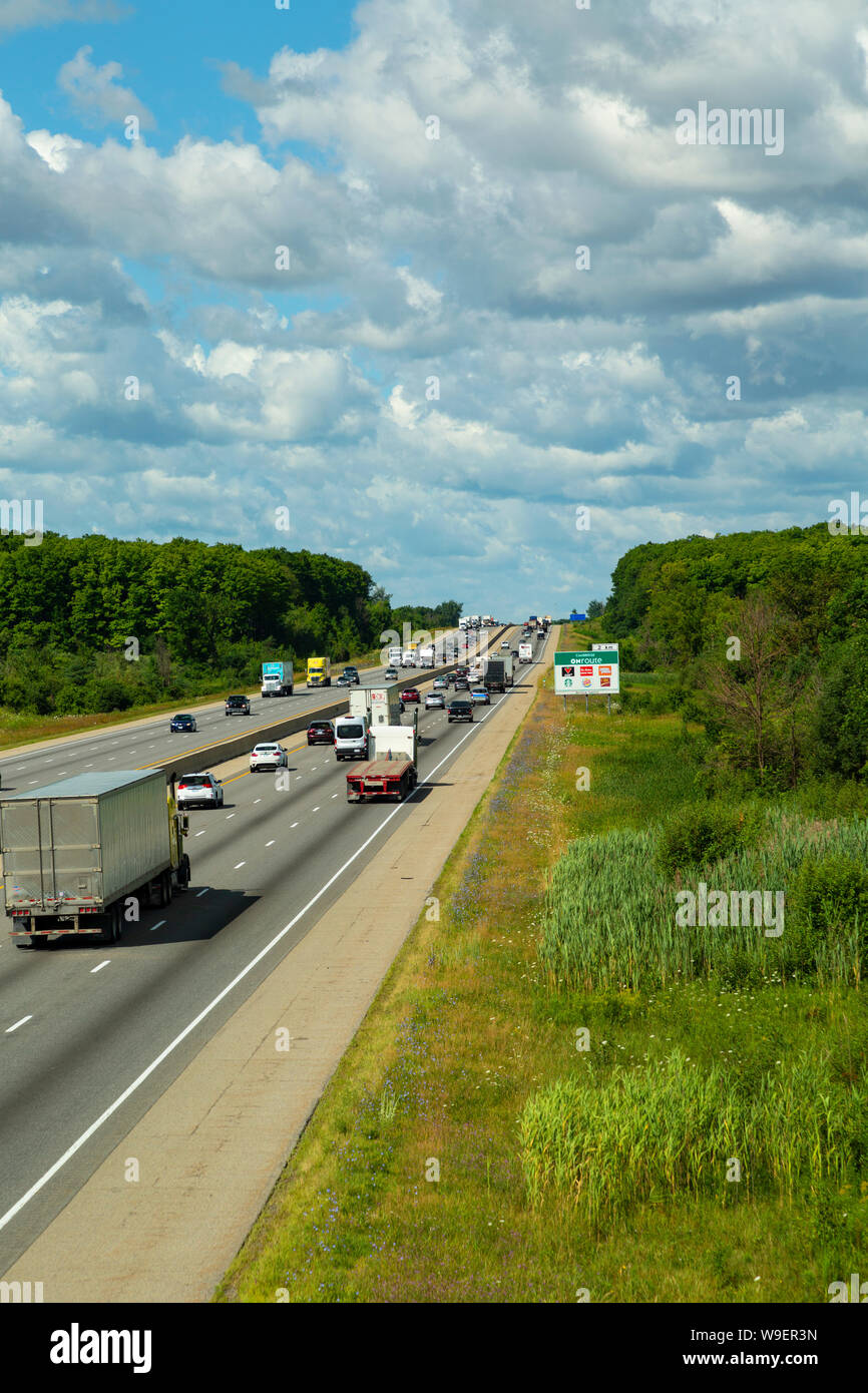 North America, Canada, Ontario, traffic on highway 401 Macdonald ...