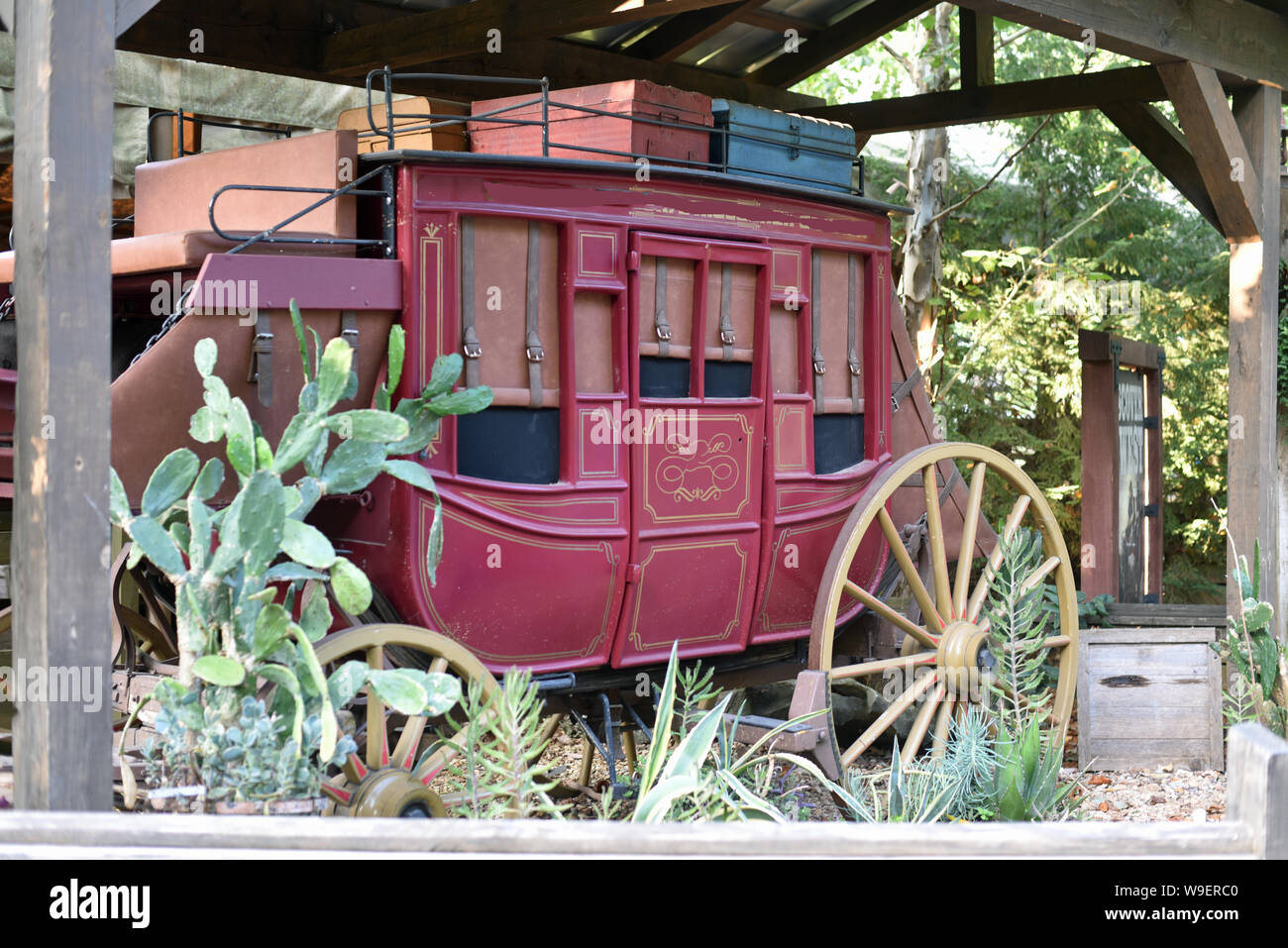 Old stagecoach station hi-res stock photography and images - Alamy