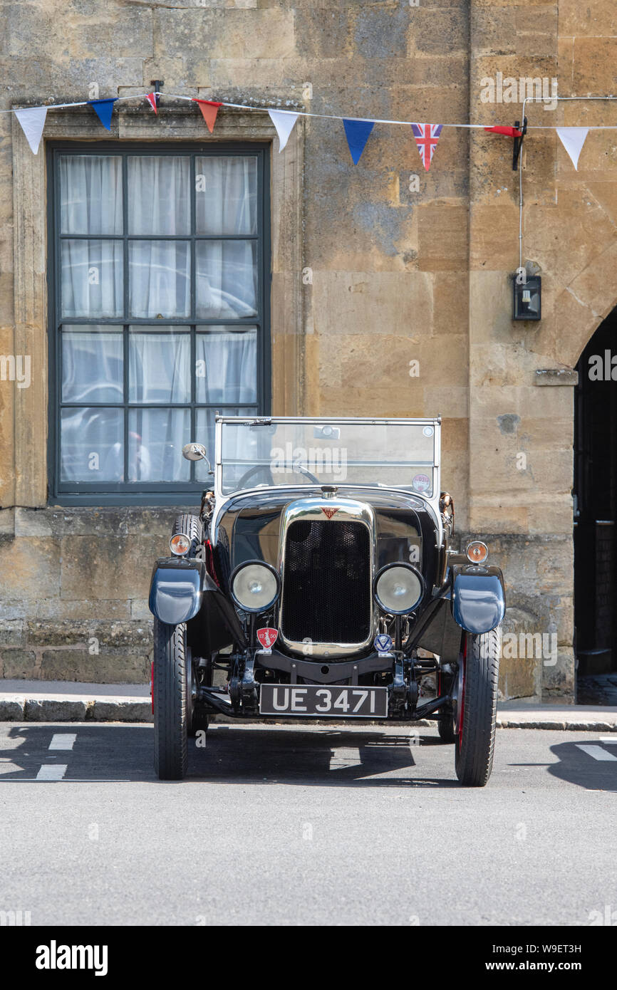 Old alvis car hi-res stock photography and images - Alamy