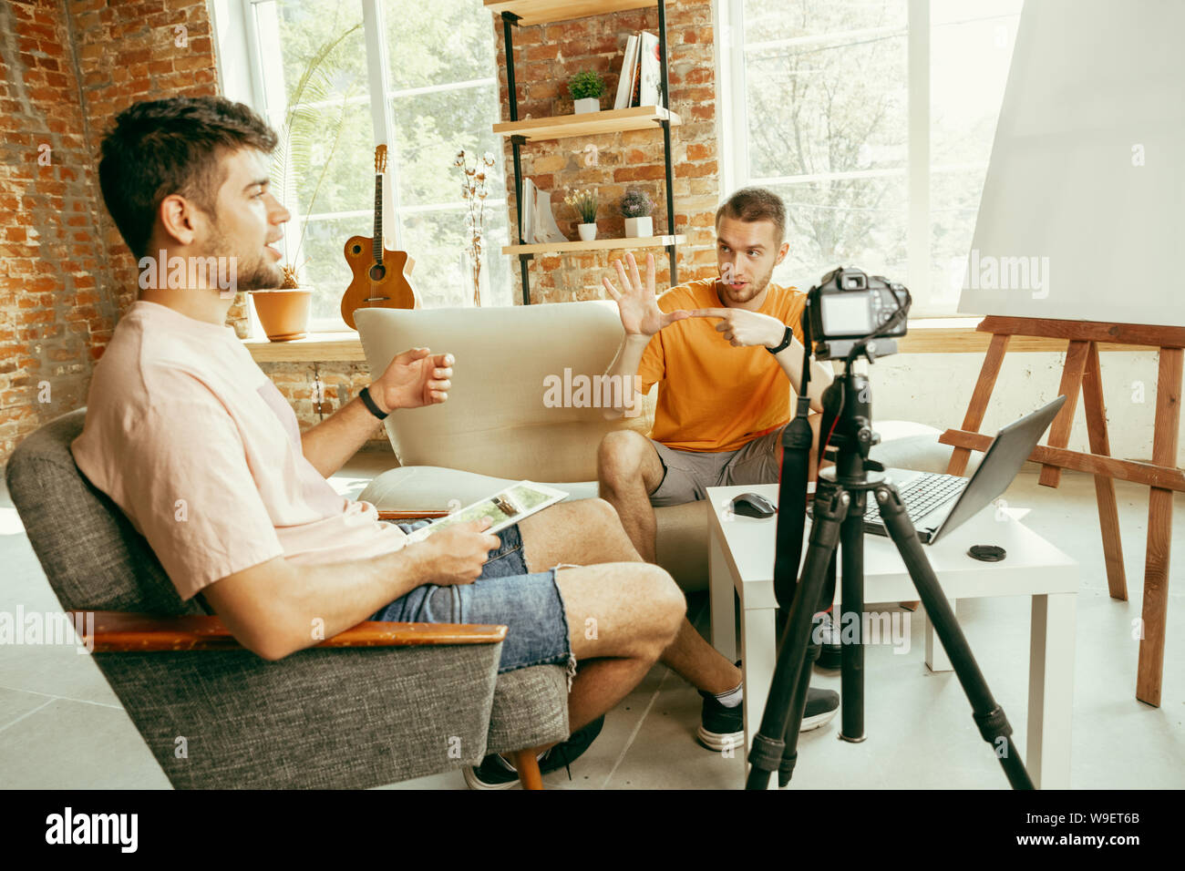 Two person interview record hi-res stock photography and images - Alamy