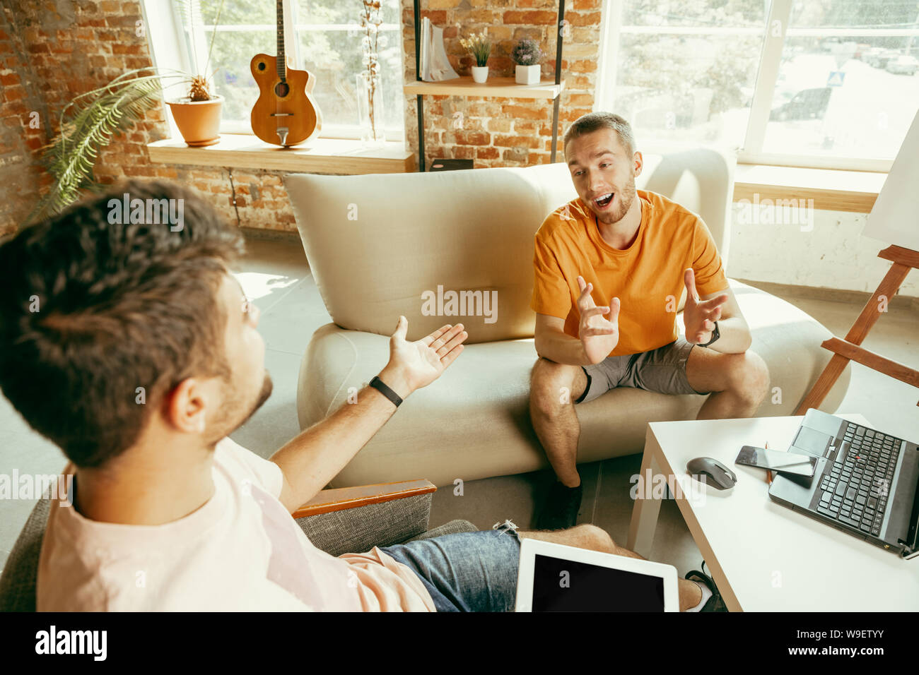 Two person interview record hi-res stock photography and images - Alamy