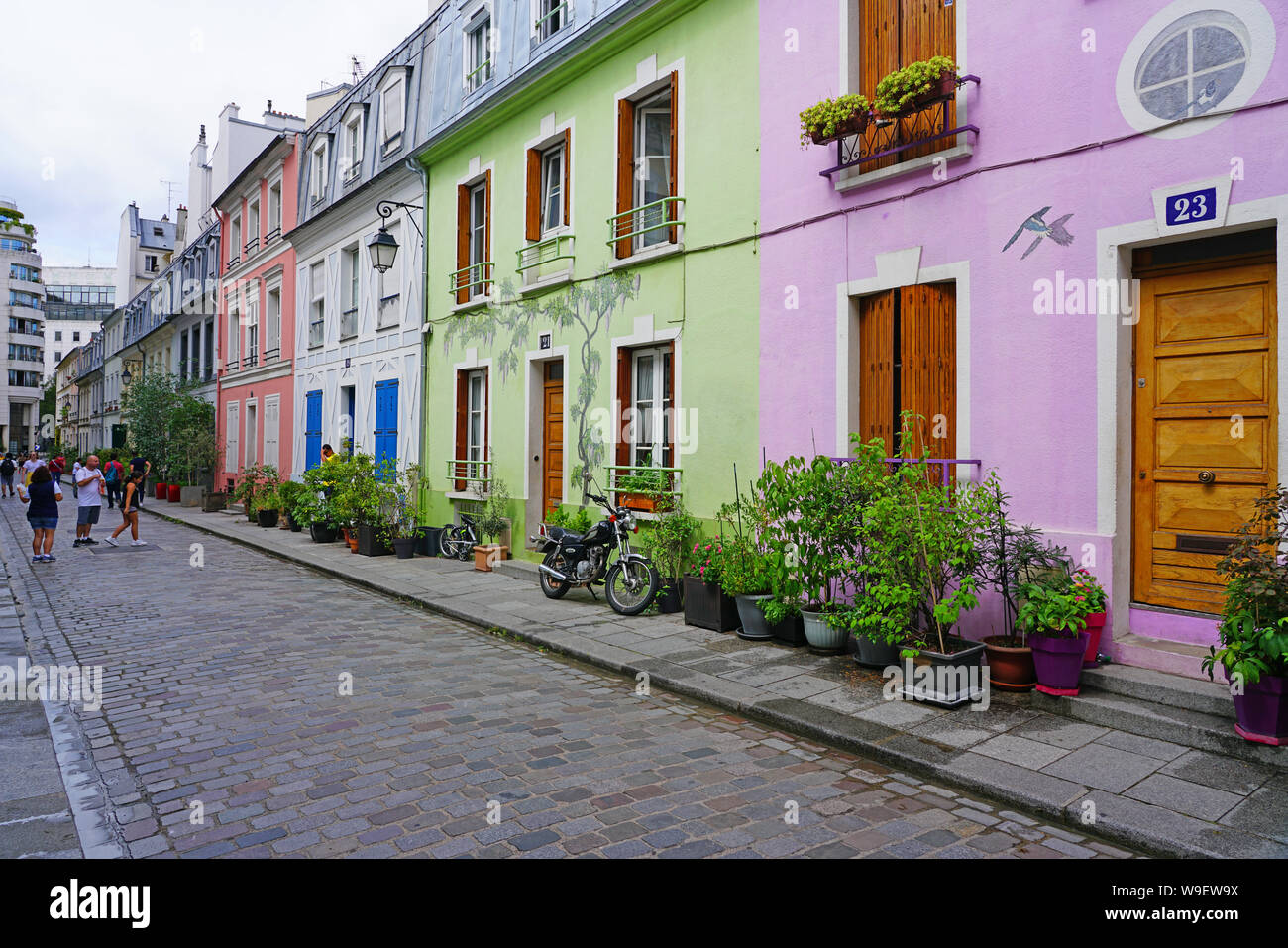 Rue cremieux in paris france hi-res stock photography and images - Alamy