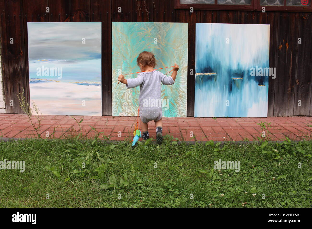 Modern art child hi-res stock photography and images - Alamy