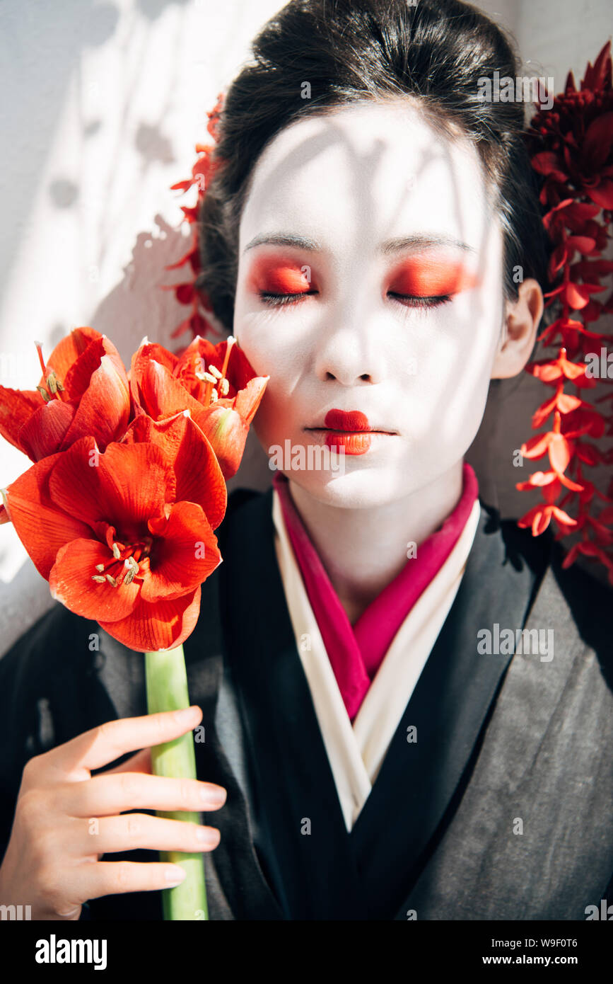 Geisha pink flowers hi-res stock photography and images - Alamy
