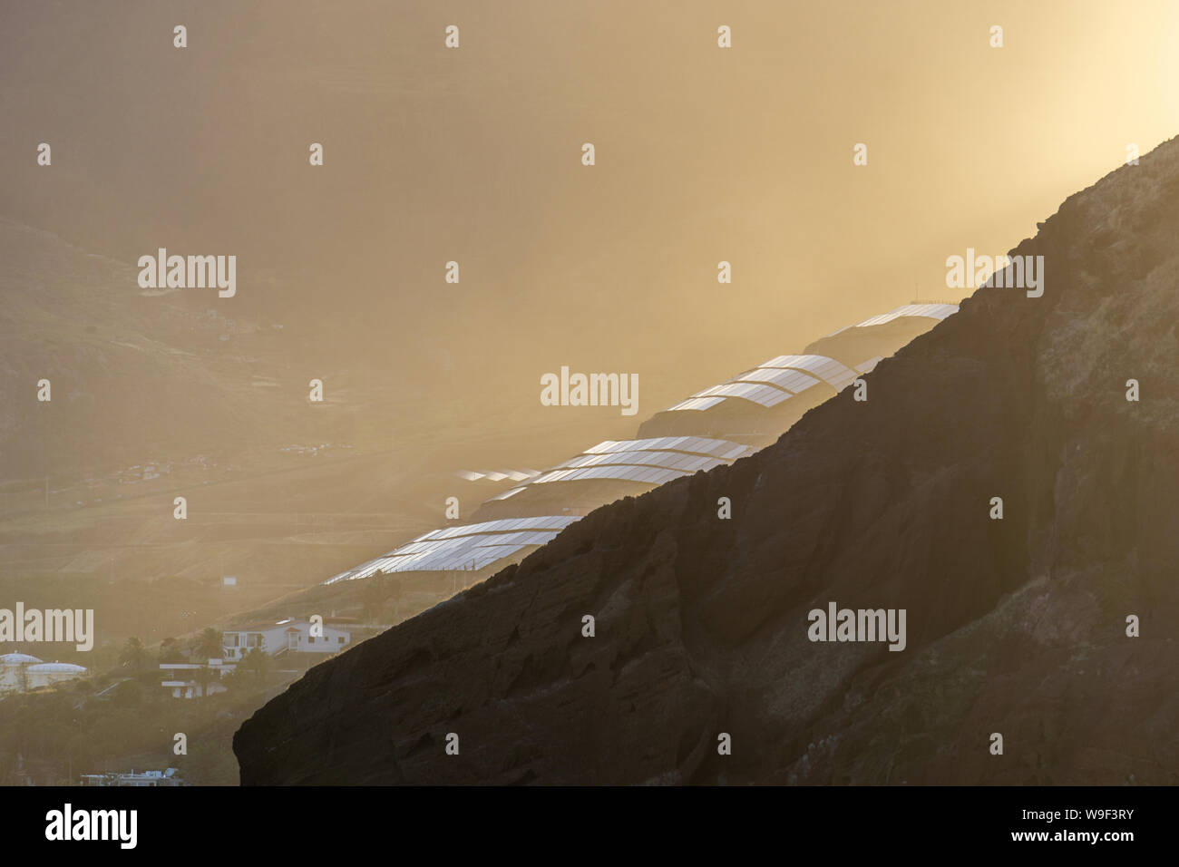 Epic atmosphere hi-res stock photography and images - Alamy