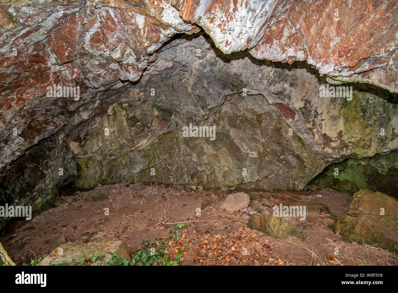 Scotland cave caves hi-res stock photography and images - Alamy