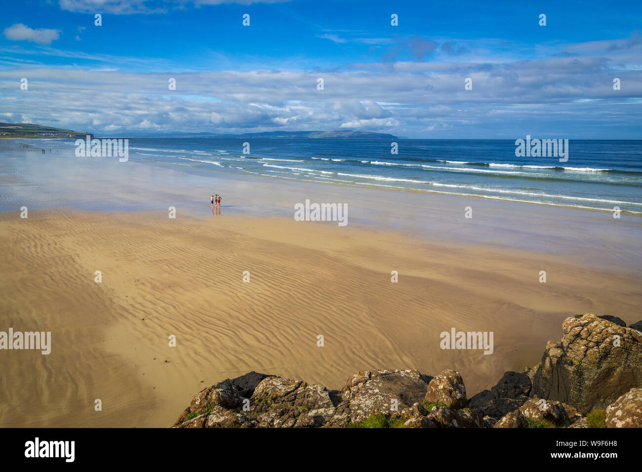 Portstewart strand hi-res stock photography and images - Alamy