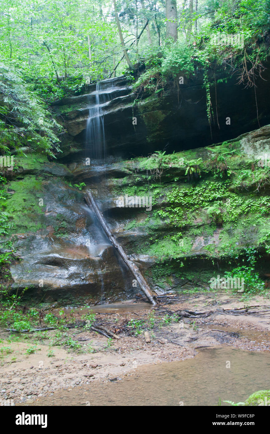 Side Waterfall, Old Man's Cave, Hocking Hills State Park, Ohio Stock ...