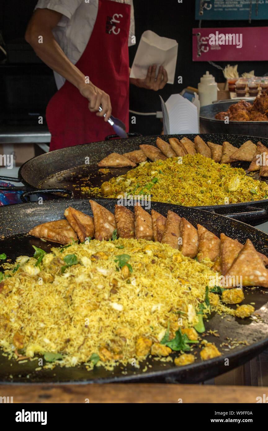 Samosas Stall High Resolution Stock Photography and Images - Alamy