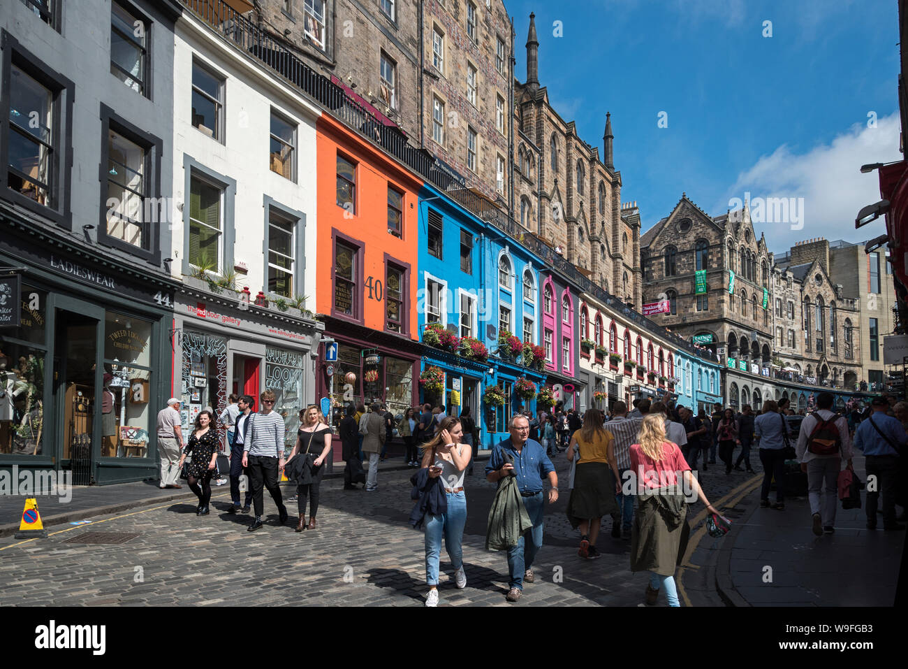 Victoria street scottish architecture hi-res stock photography and ...