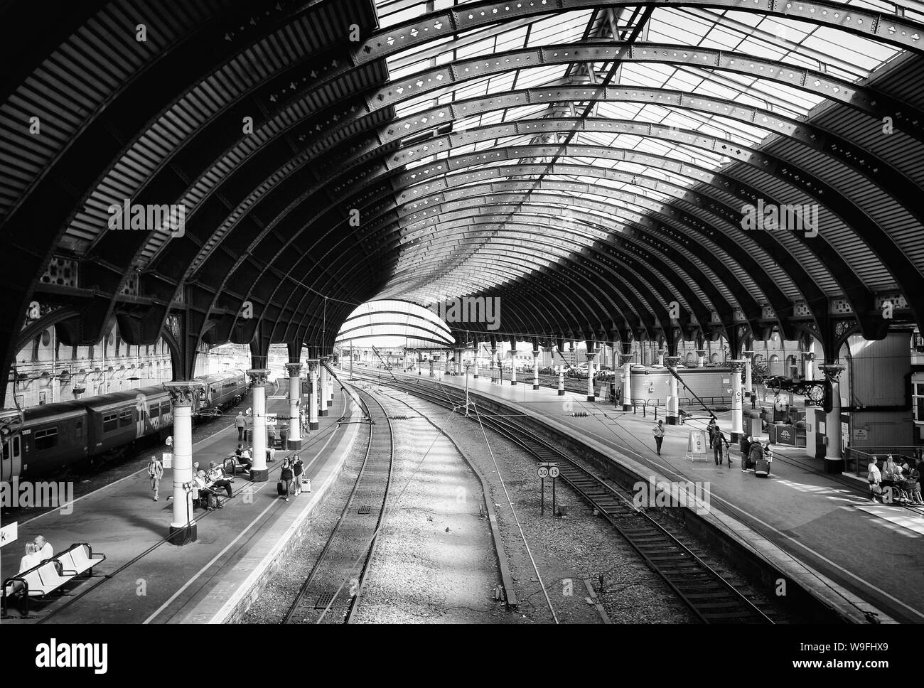 Liverpool`s Lime street train station Stock Photo - Alamy