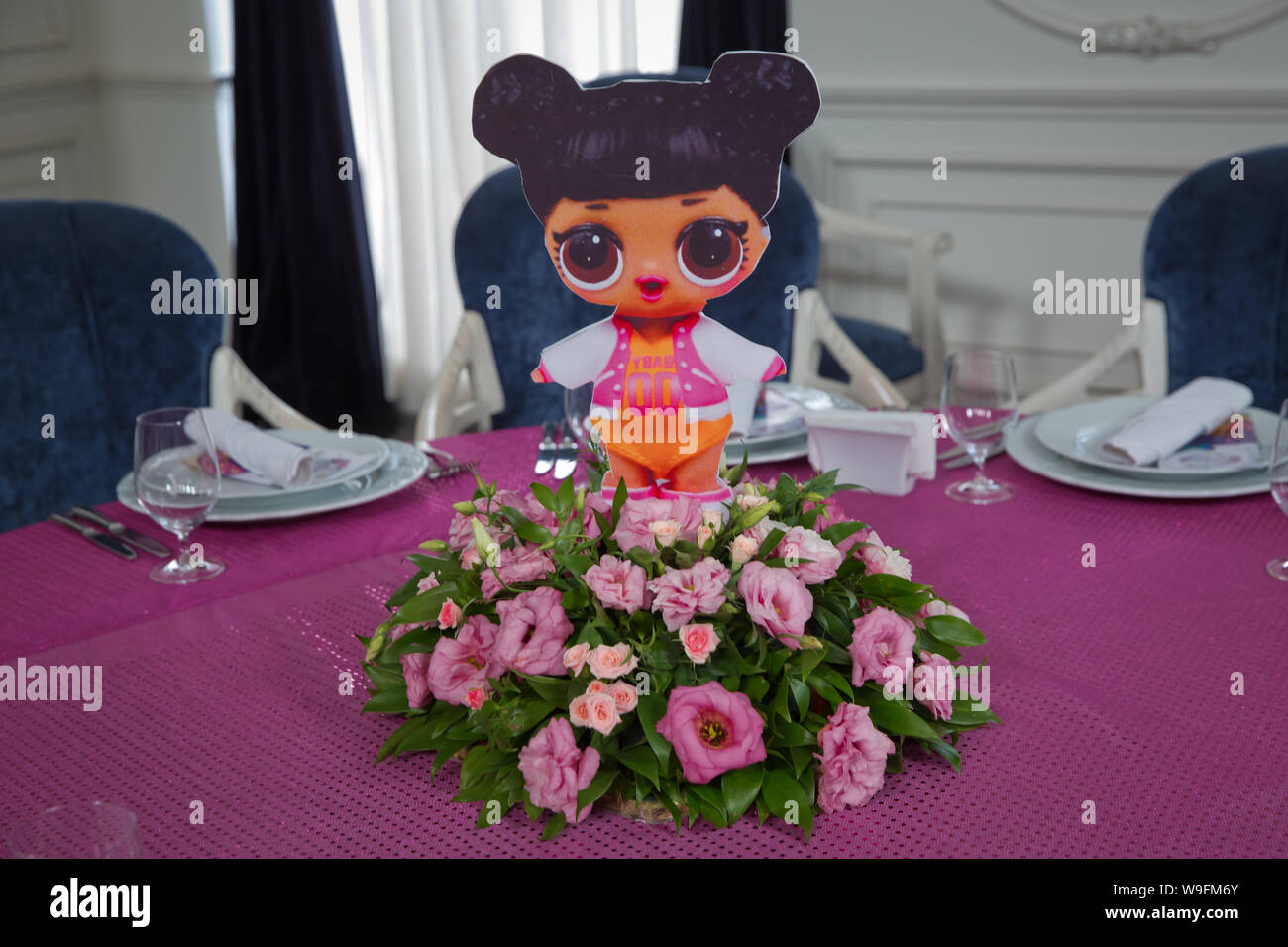 Traditional spoon dance hi-res stock photography and images - Alamy