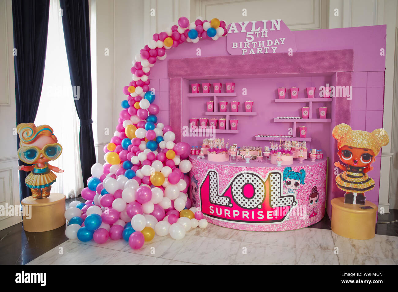 Newborns names hi-res stock photography and images - Alamy