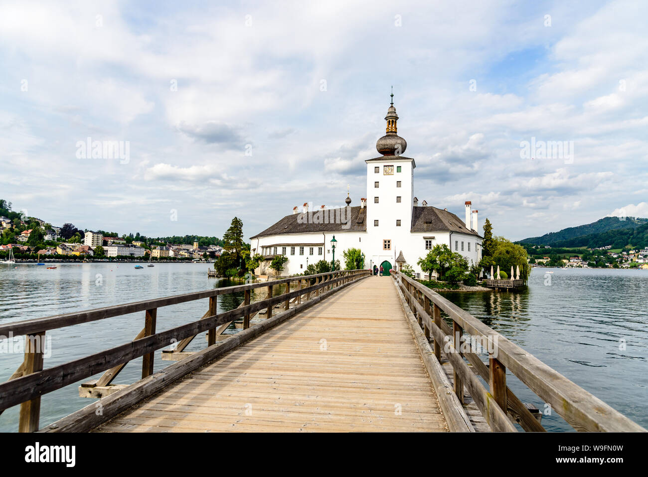 Salzburg summer lake boat hi-res stock photography and images - Alamy