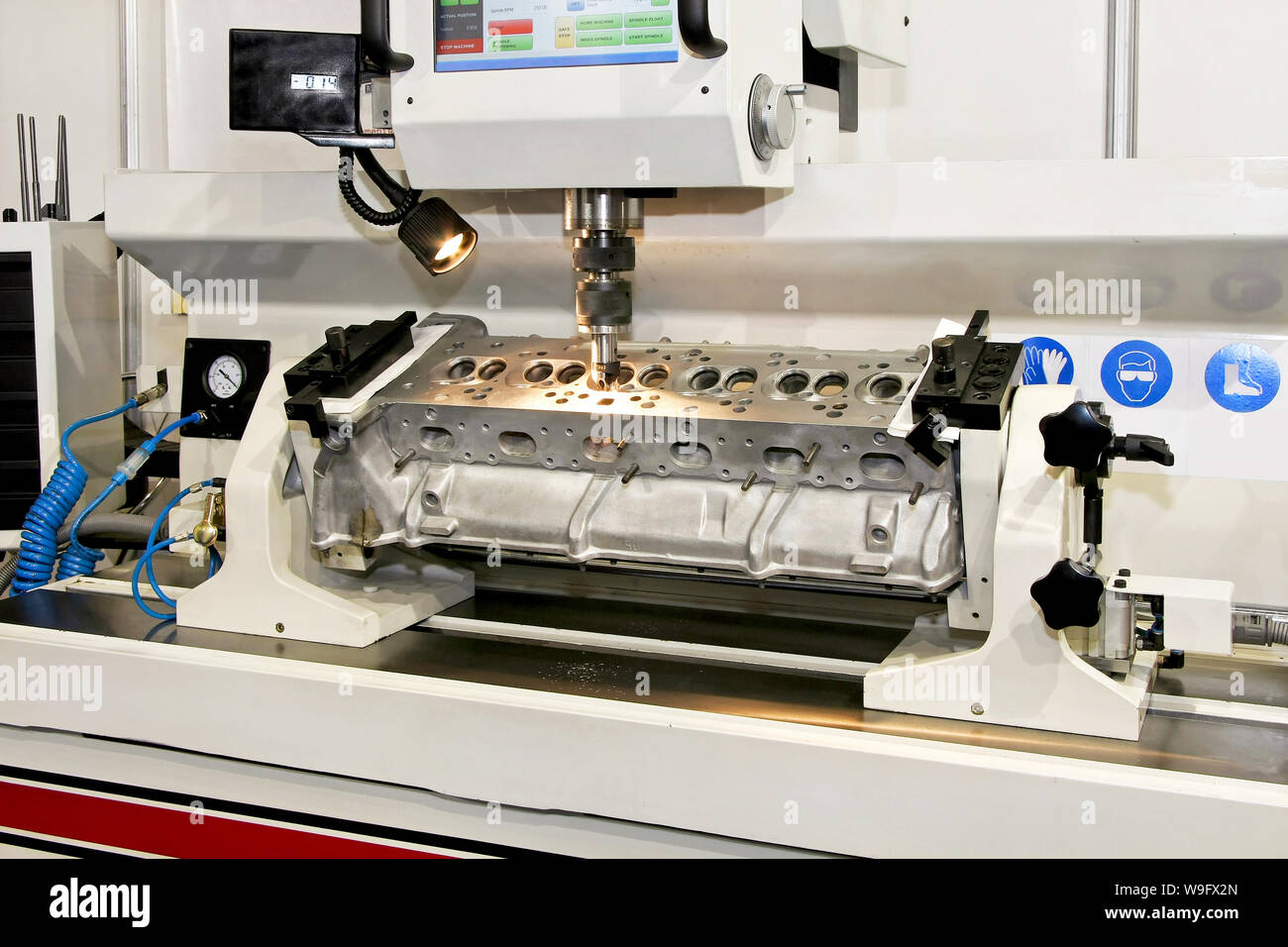 Automatic lathe hi-res stock photography and images - Alamy