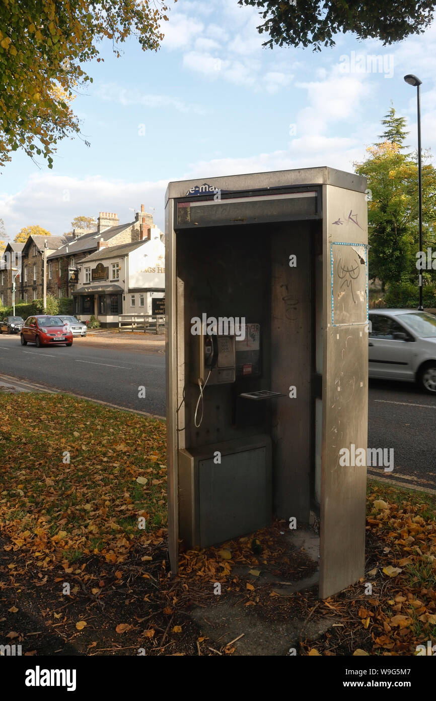 Public telephone box hi-res stock photography and images - Alamy