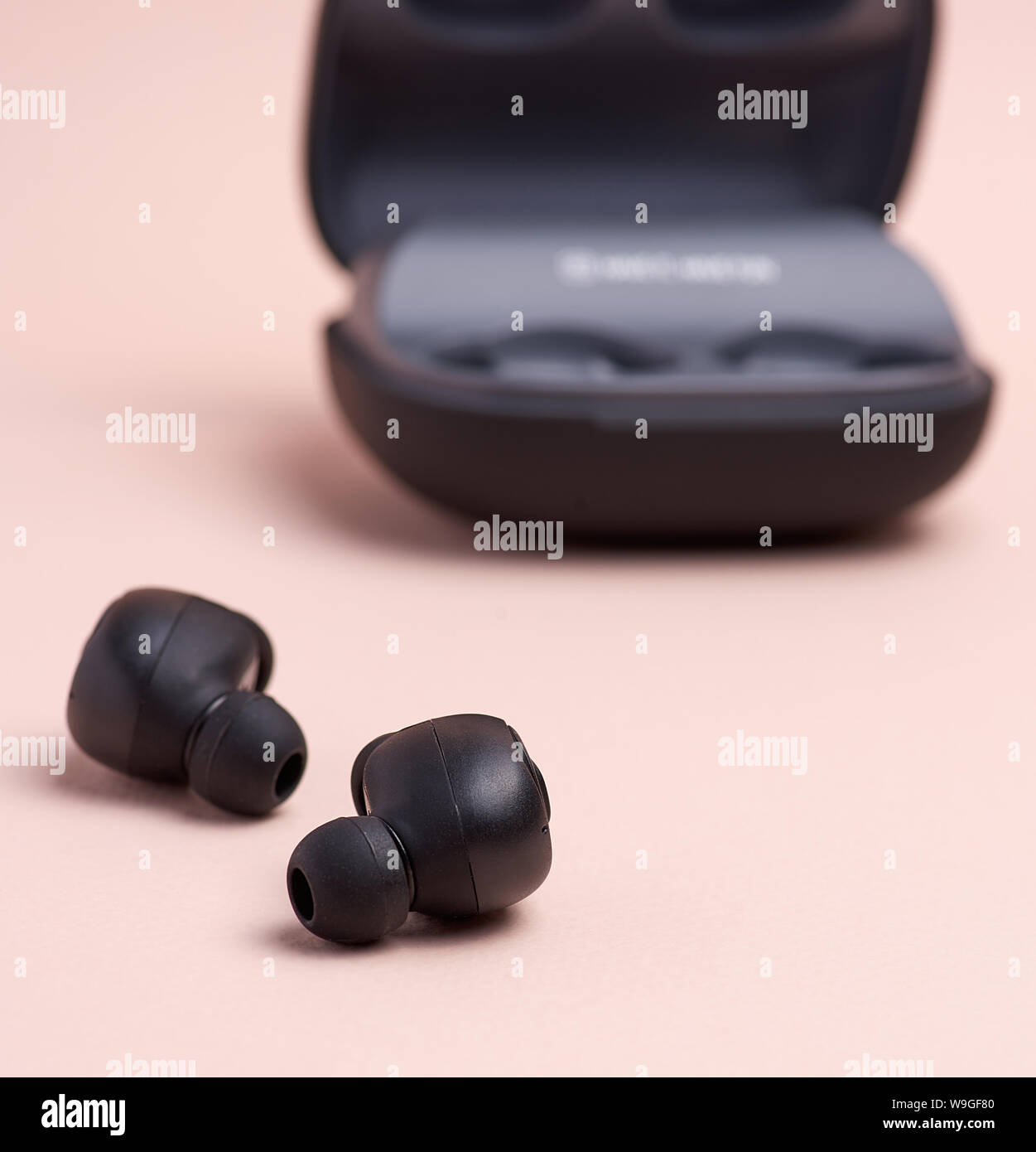 Plastic earphone box hi-res stock photography and images - Alamy