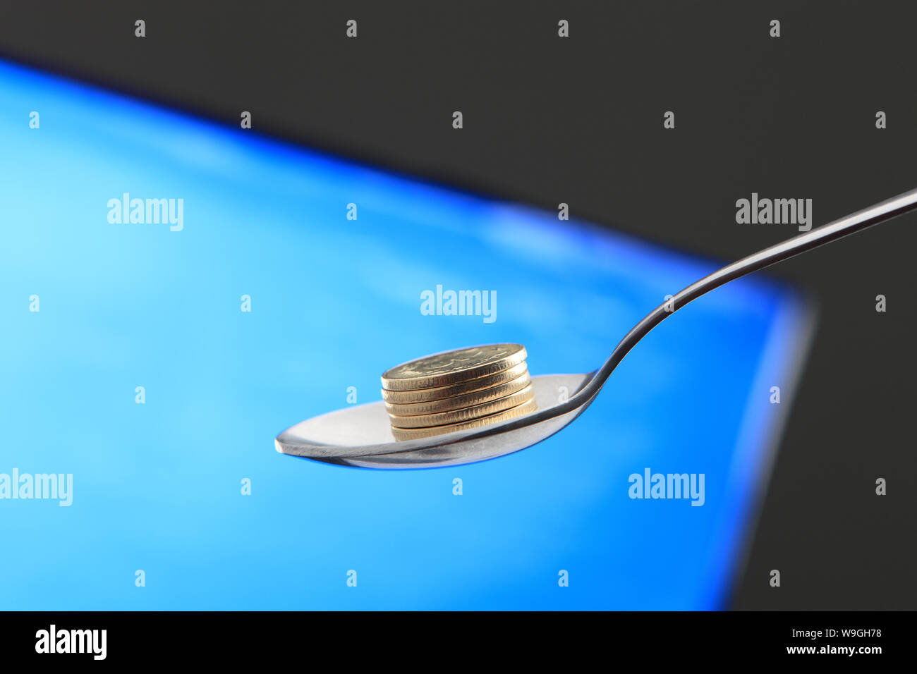 Spoon balance hi-res stock photography and images - Alamy