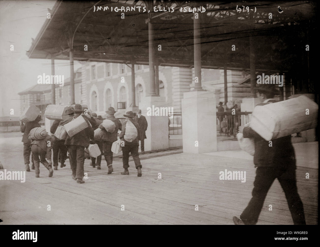 Immigrants arrive at New York's Ellis Island as they begin their ...