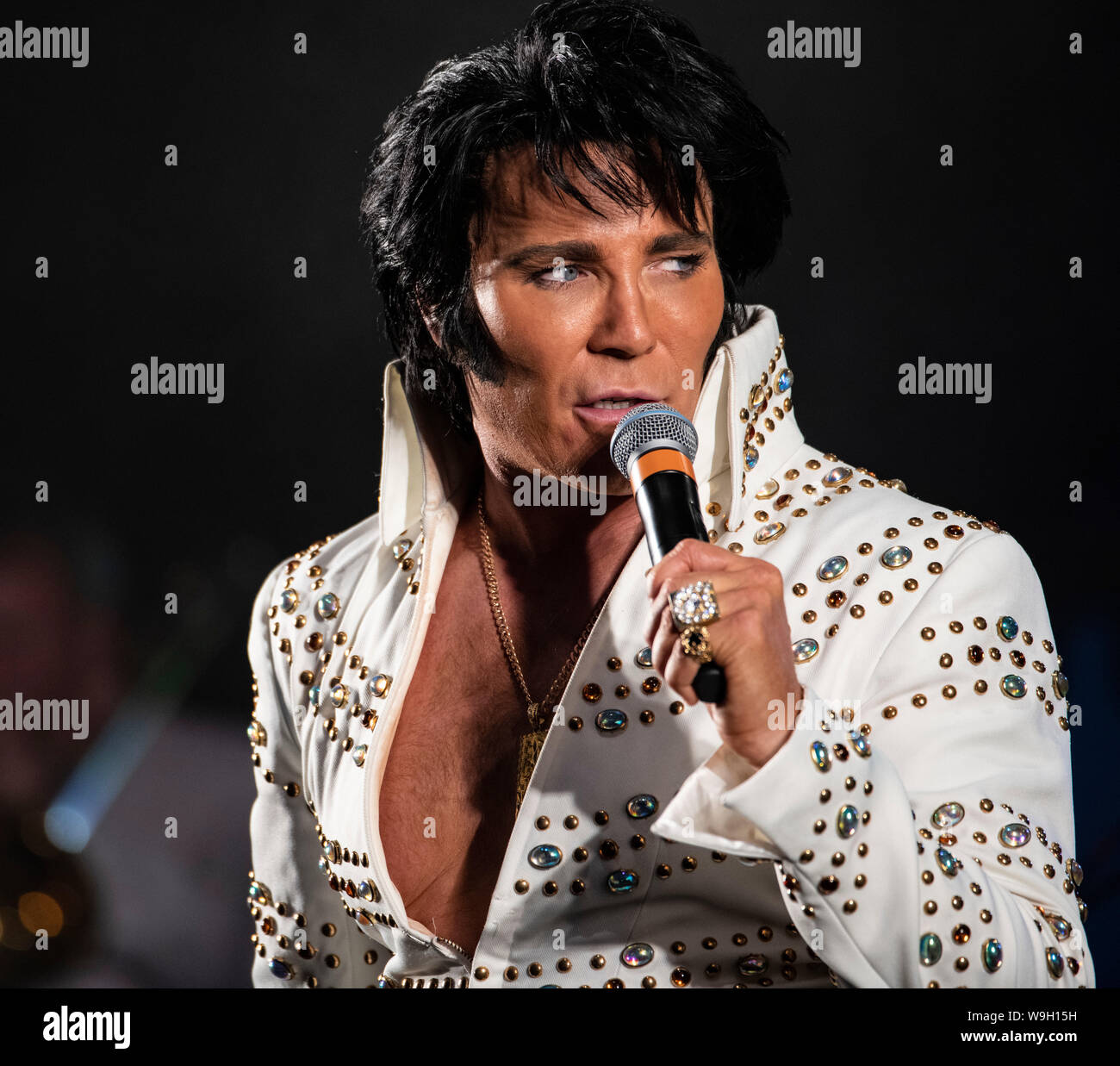 Gordon hendricks elvis hi-res stock photography and images - Alamy