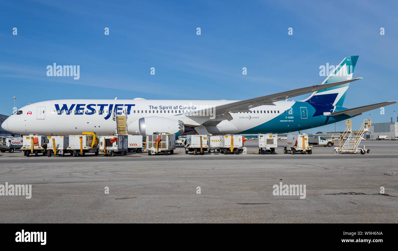 New WestJet Airlines Boeing 787-9 Dreamliner parked at Toronto Pearson ...