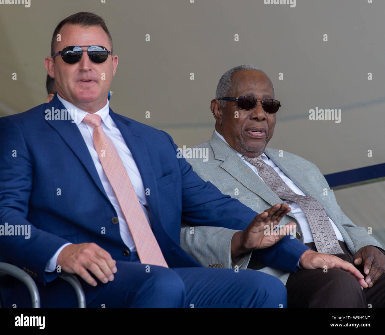 Henry Louis "Hank" Aaron, Hall of Famer who had 755 career home runs ...