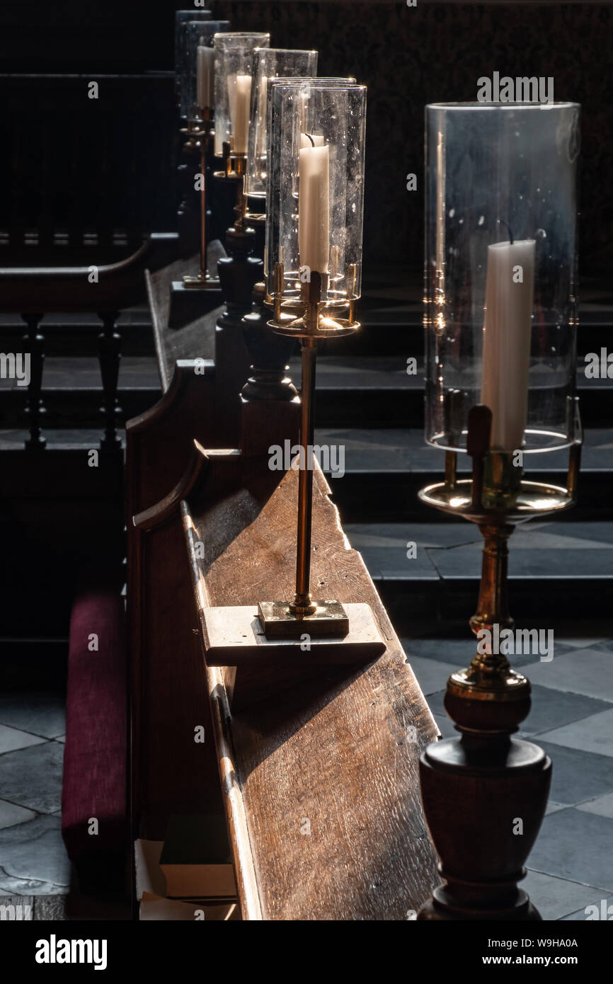 Traditional cambridge architecture hi-res stock photography and images ...