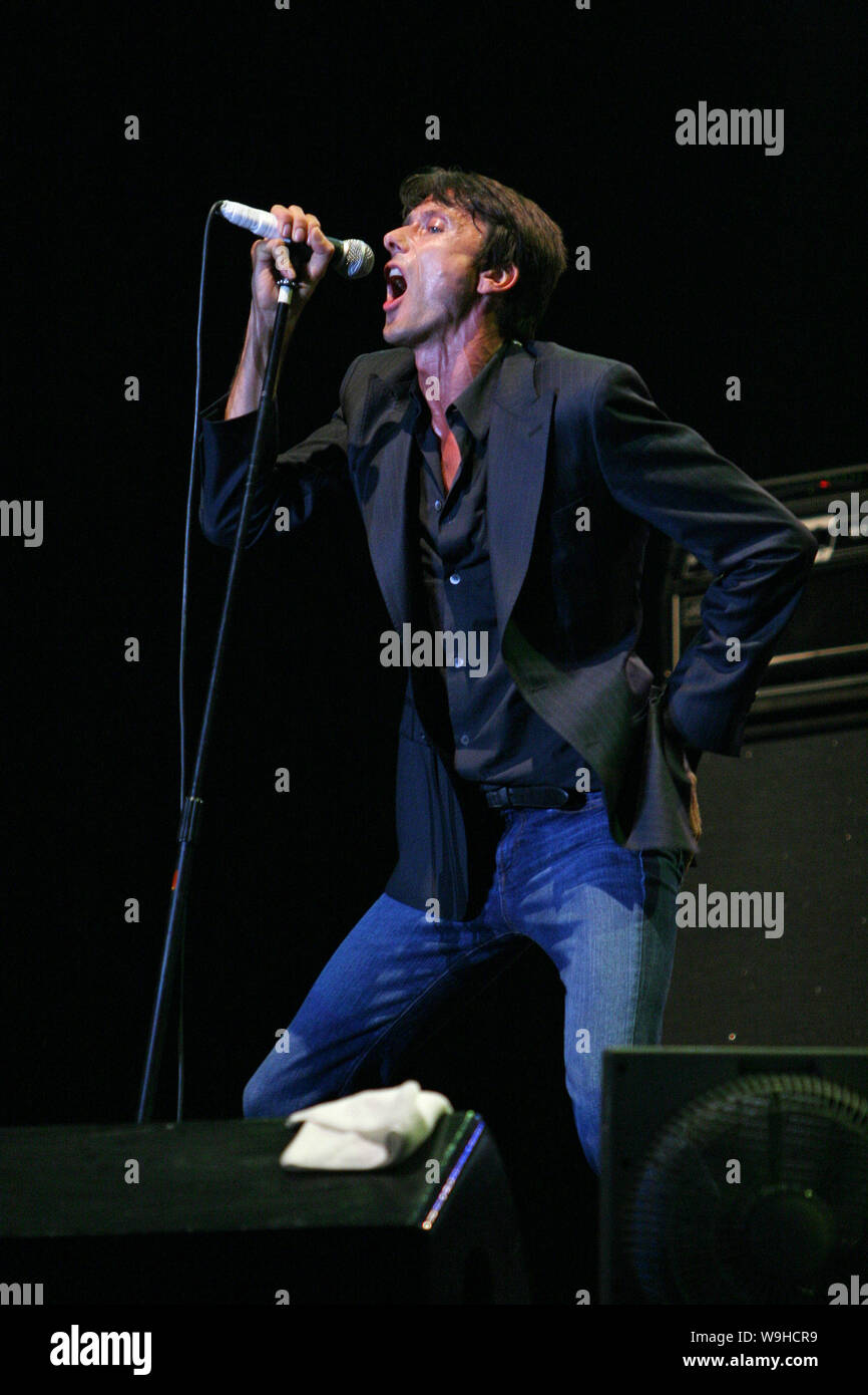 Rock star fans hi-res stock photography and images - Alamy