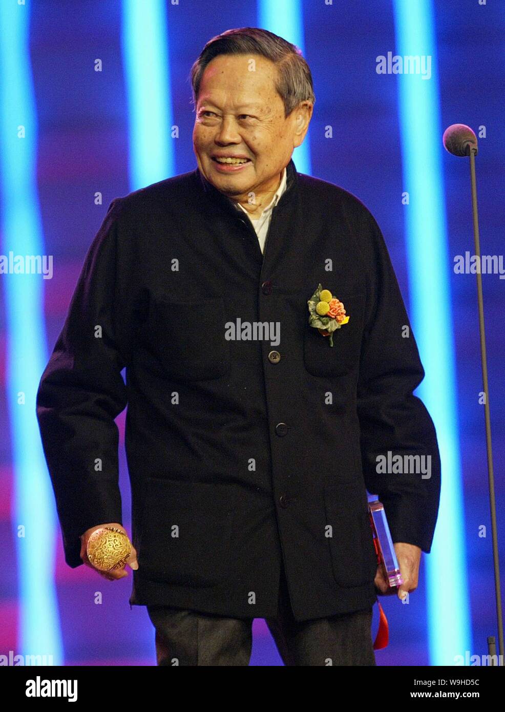 After zhang feng hi-res stock photography and images - Alamy
