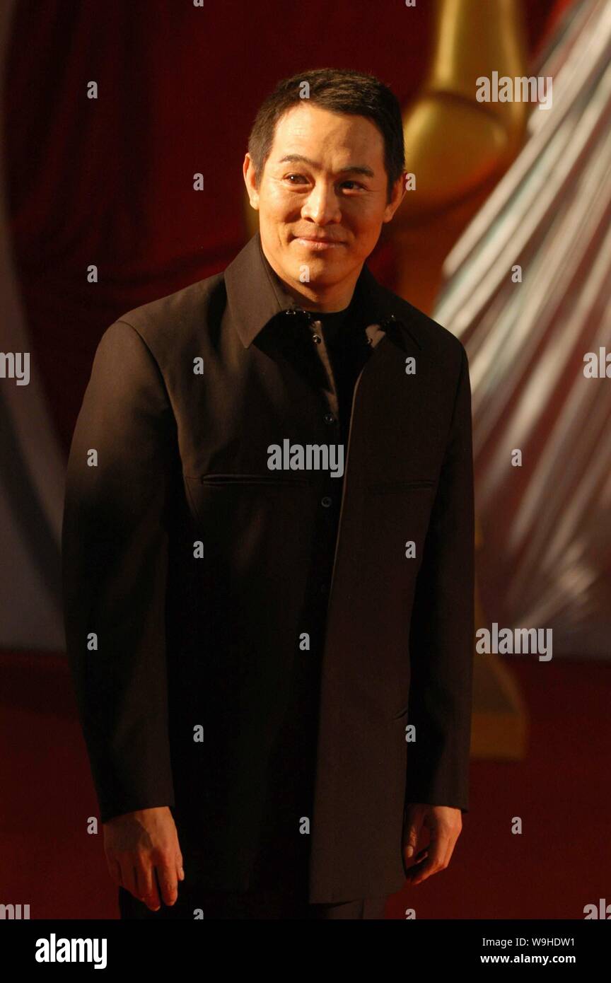 Chinese actor Jet Li poses during the closing ceremony of Golden ...